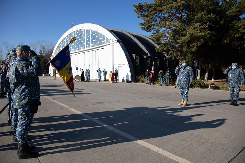 Mobilizare la Boboc. De ce vine ministrul Apărării la Baza Aeriană ...