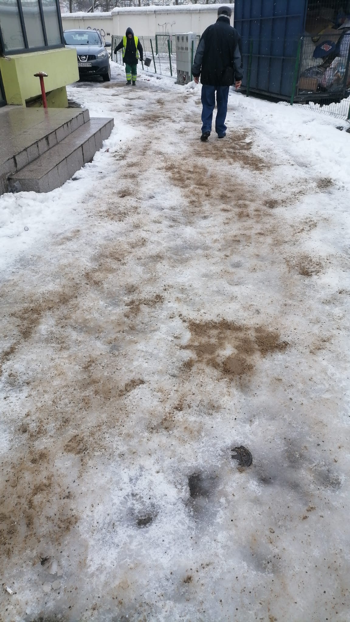 Când și cum va fi scos Buzăul de sub ghețuș. Trotuarele au aglomerat ...