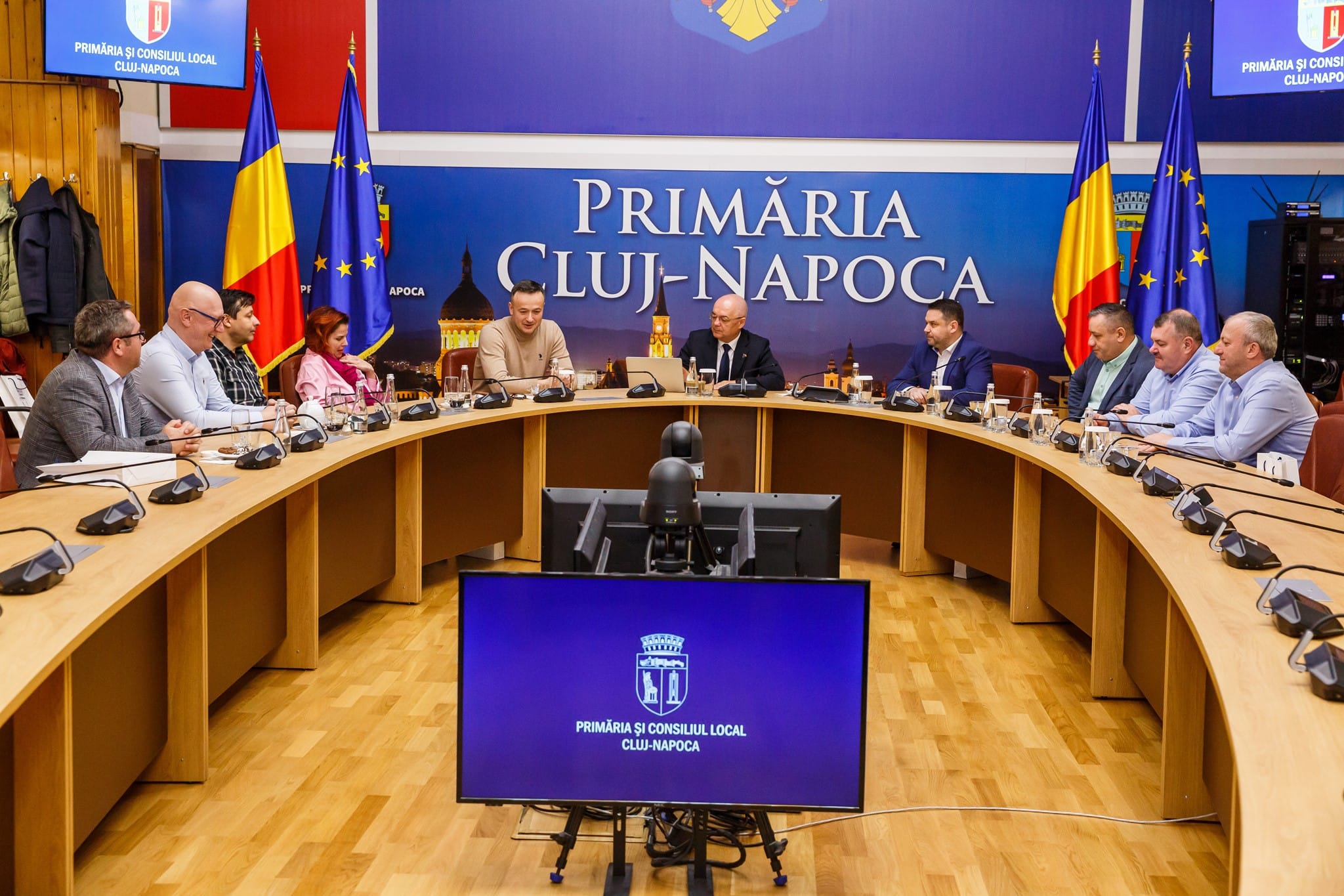 (FOTO) Lecție despre succes pentru primarii din Buzău de la unul dintre ...